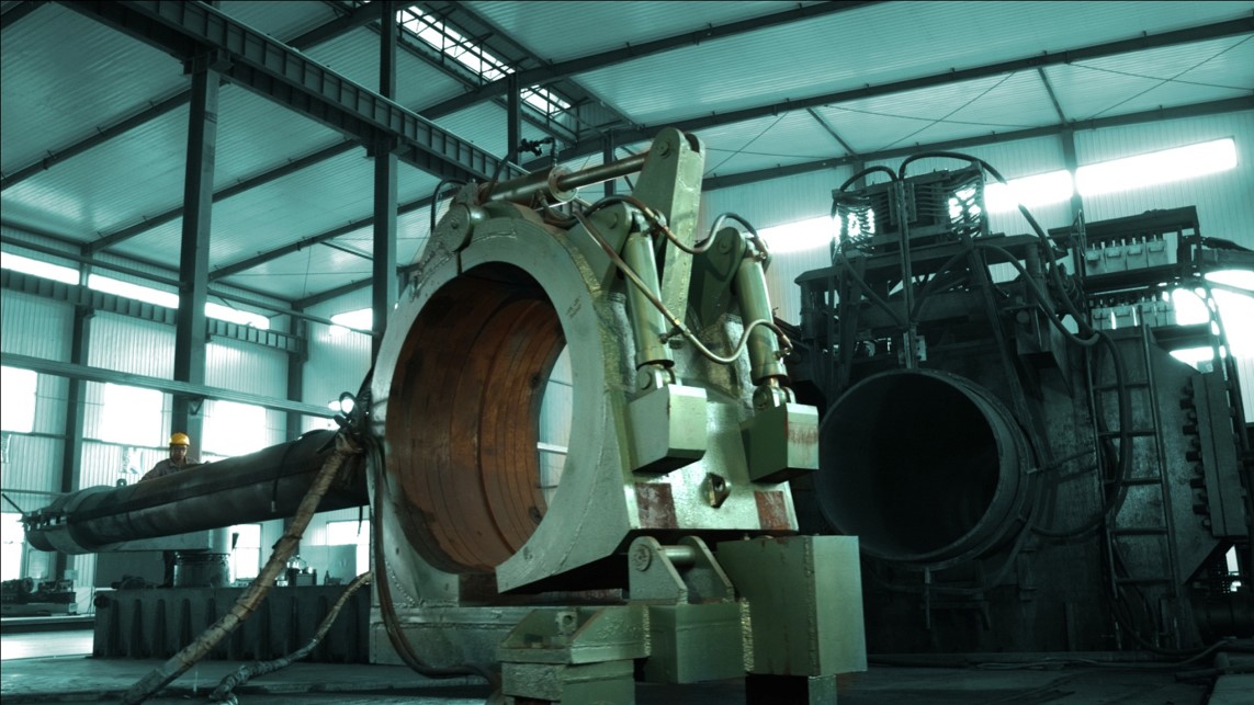 Large diameter bend - lined pipe, clad pipes, induction bends, Pipe ...